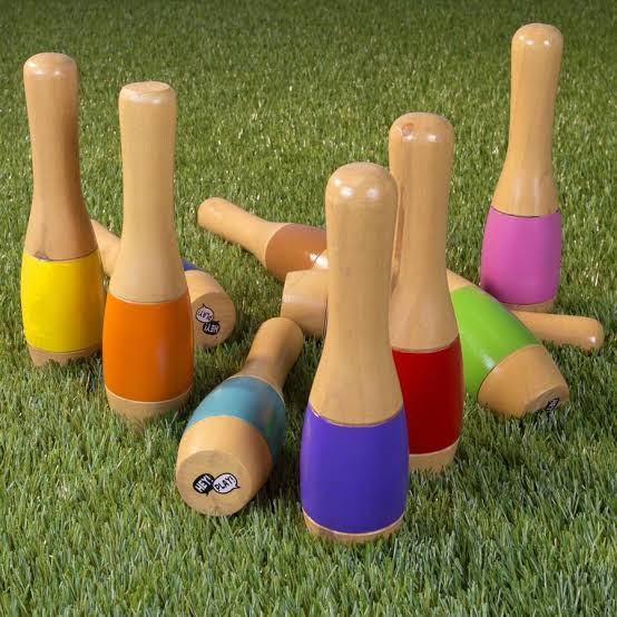 Ultimate Outdoor Wooden Lawn Bowling Set– Zincera