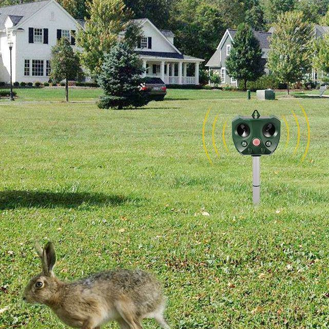 Powerful Ultrasonic Garden Squirrel Repeller Deterrent– Zincera